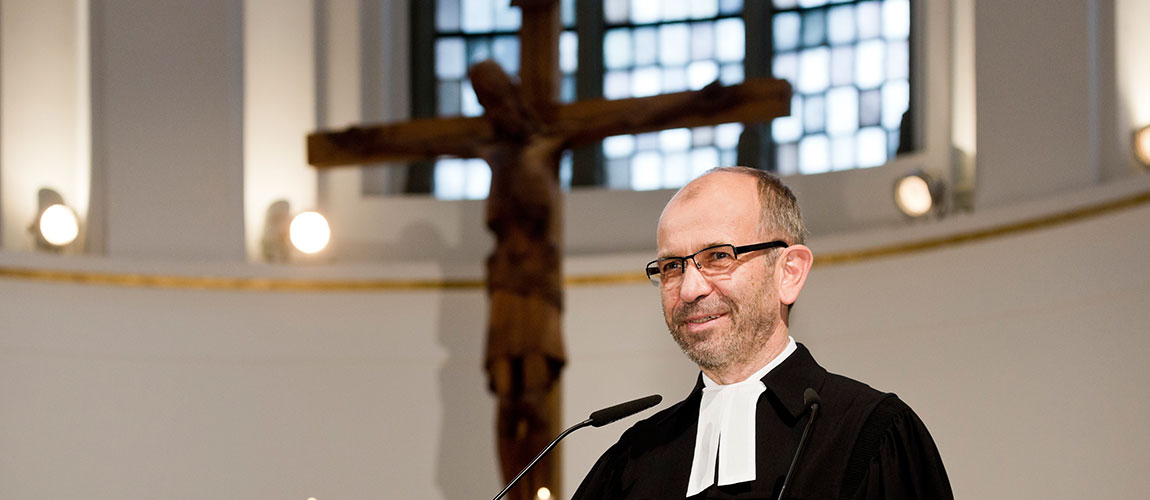 Präses Rekowski: „An Weihnachten ein Zeichen der Hoffnung setzen ...